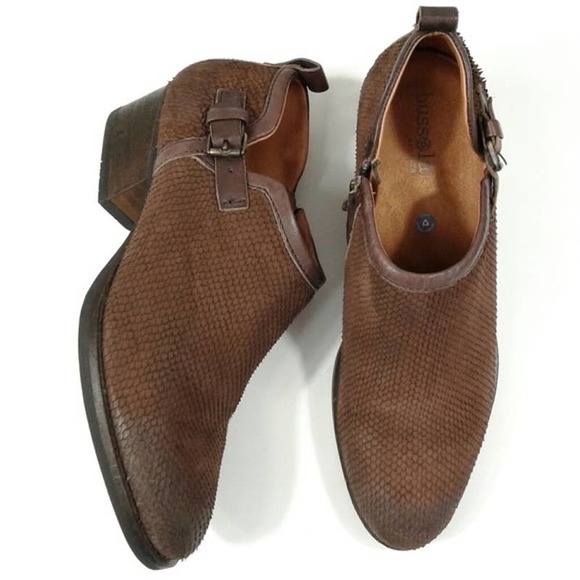 bussola | Shoes | Bussola Alameda Alton Brown Leather Textured Booties ...